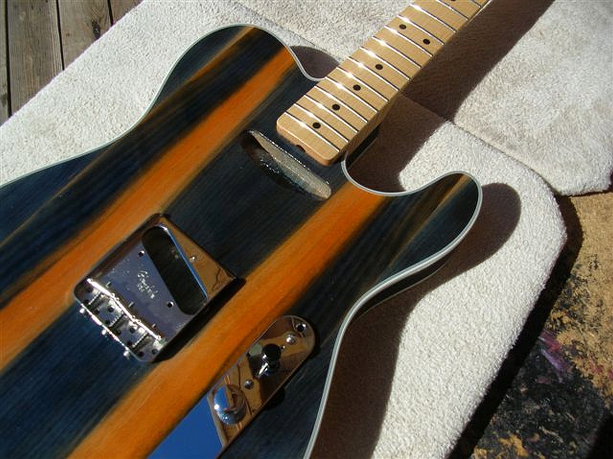 Custom Guitars - KUBICKIKUBICKI